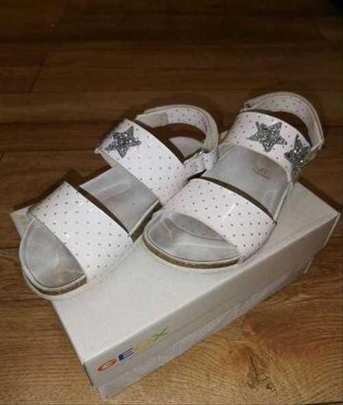 Снадали Geox для девочки 33 размера