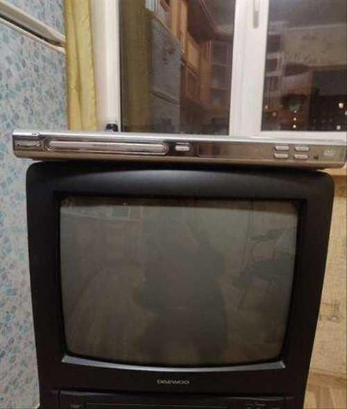 Телевизор с видеомагнитафоном