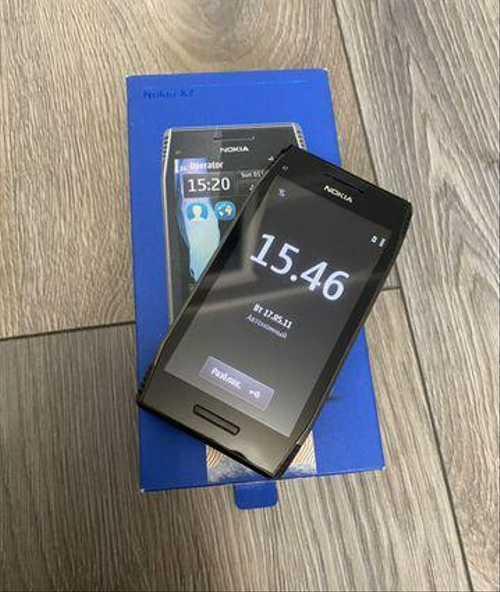 Телефон Nokia X7
