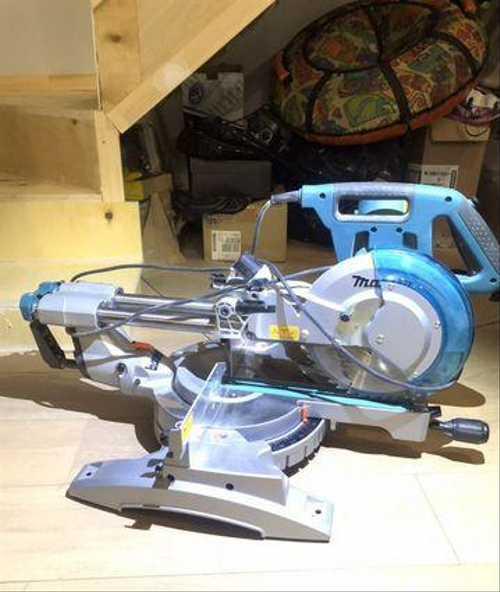 Пила торцовочная Makita LS1018L