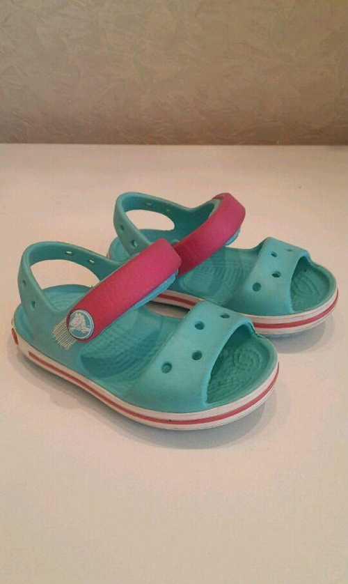 Сандалии crocs