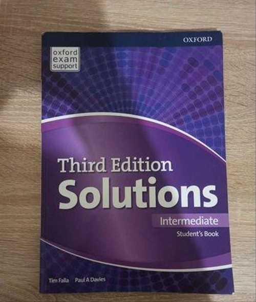 Solution third edition intermediate. Solutions учебник. Solutions учебник по английскому. Солюшнс учебник по английскому. Third Edition solutions Intermediate.