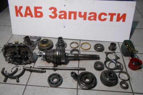 Коробка передач кпп Mercedes 208D 711.113 Разбор