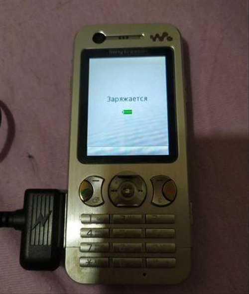 Sony Ericsson W890i