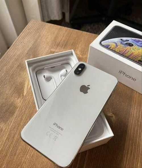 iPhone xs silver как новый