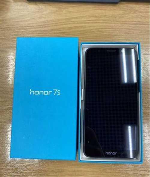 Телефон Honor 7S 16Gb RAM 1Gb Black