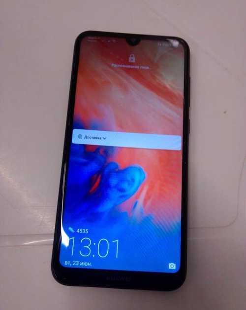 Телефон Huawei Y7