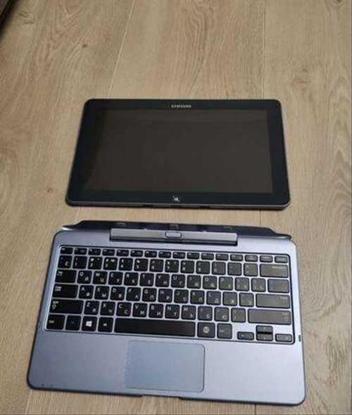 Планшет Samsung XE500T1C