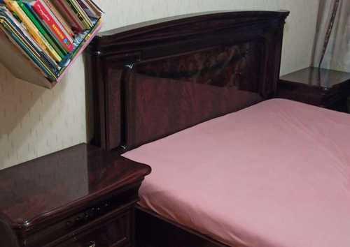 Спальный гарнитур массив Италия кровать 2тумбы ком