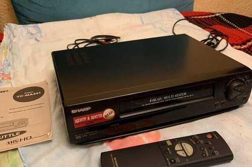 Видеомагнитофон Sharp VC MA 441 с кассетами