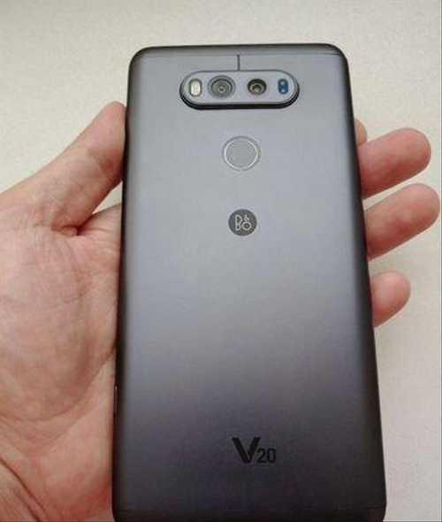 Мобильный телефон LG V20