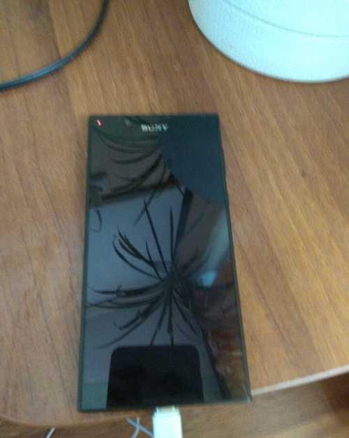 Телефон Sony Xperia L1