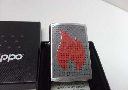 Зажигалка Zippo (2005 г.) - Пламя Зиппо