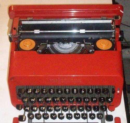 Печатная машинка Olivetti Valentine