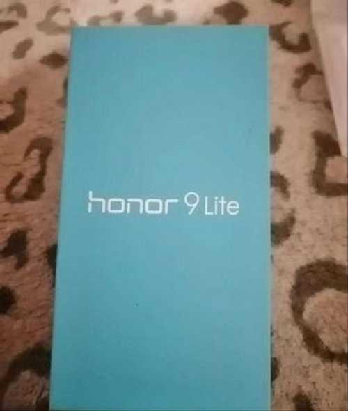 Коробка от телефона Honor