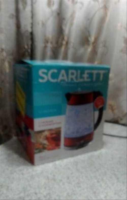 Электрочайник Scarlett SC-EK27G79 красный
