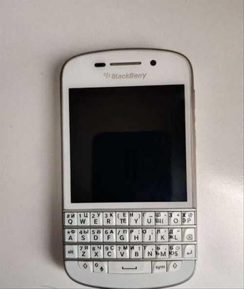 Телефон BlackBerry Q10