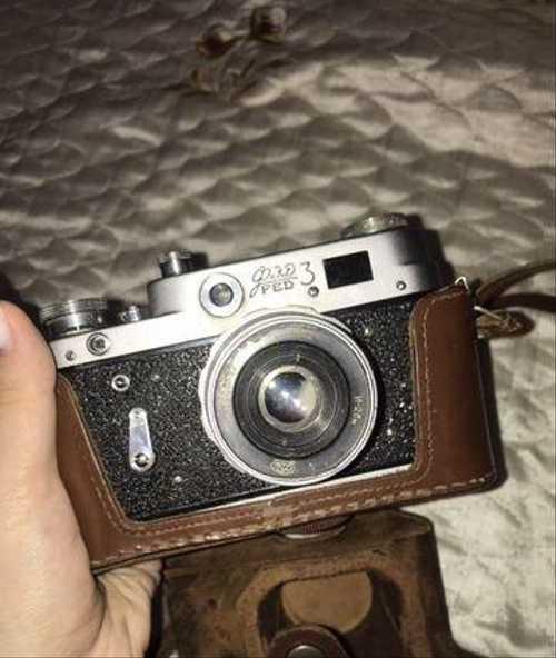 Плёночный фотоаппарат старинный