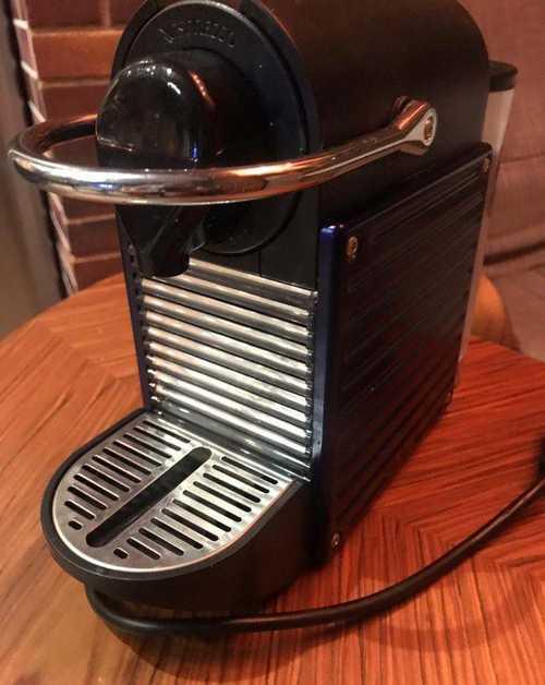 Кофемашина Nespresso Krups и подставка для капсул