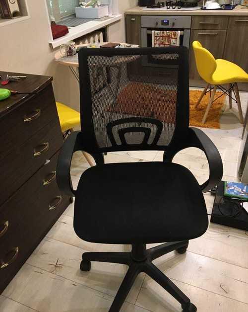 Компьютерное офисное кресло сетка
