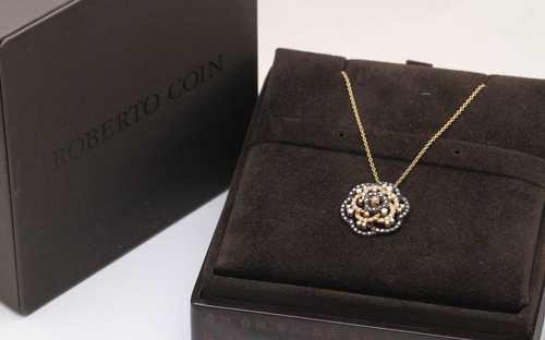 Колье Roberto Coin Fantasy Black Rose Diamond
