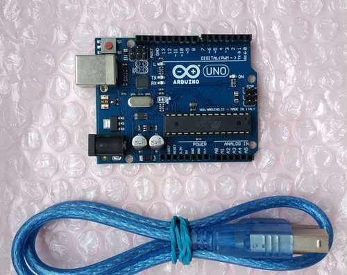 Оригинальная плата Arduino Uno