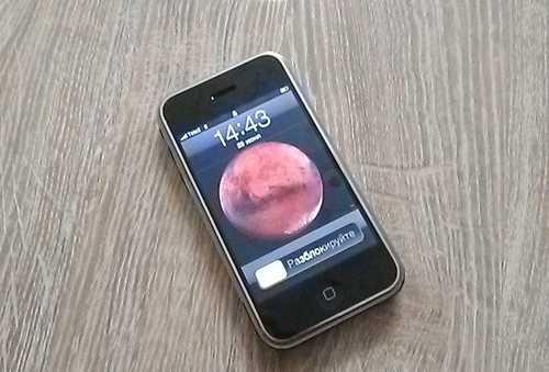 iPhone 2g первого поколения