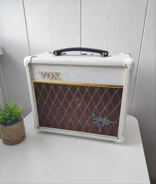 Гитарный комбоусилитель Vox Brian May Special VBM1