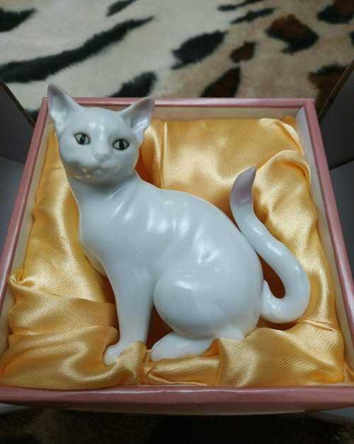 Кошка (Итальянский фарфор)