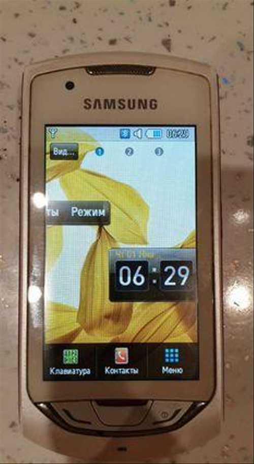 Телефон Samsung GT-S5620