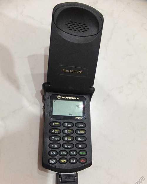 Раритетный сотовый телефон Motorola startac 7790