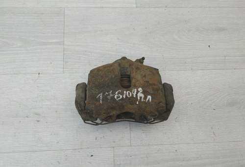 Суппорт передний левый 1K0615123E VW Passat (B6) 2