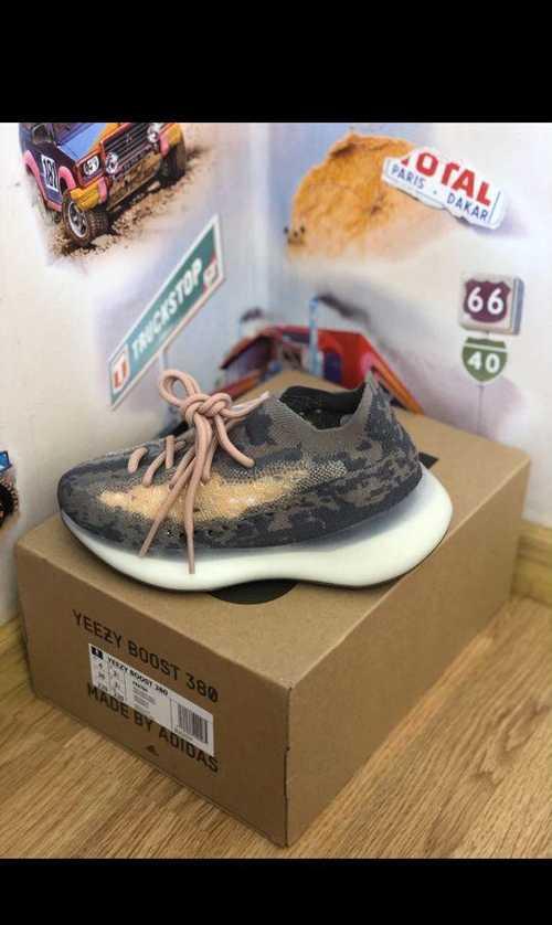 Кроссовки Adidas Yeezy Boost 380