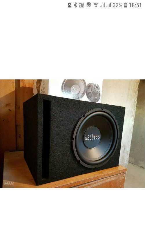 Сабвуфер JBL 1200 w