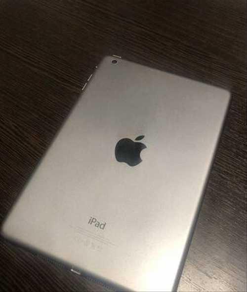 Планшет Apple iPad mini with Wi-Fi