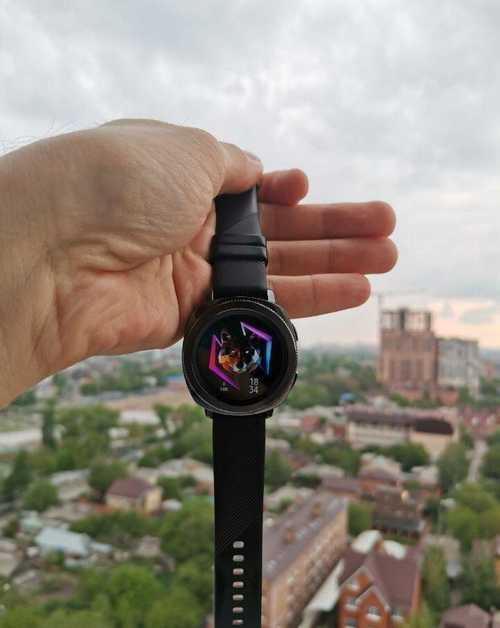SAMSUNG Gear Sport