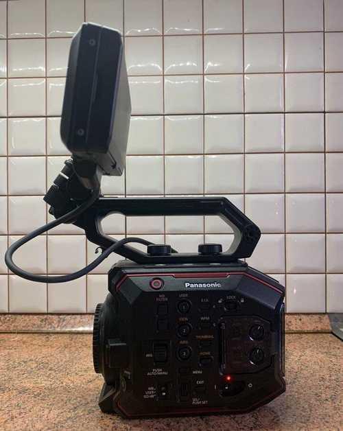 Видеокамера для профи Panasonic AU-EVA1