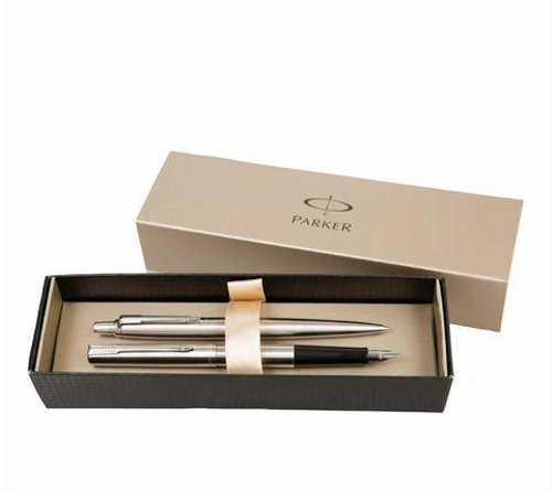 Подарочный набор ручек parker. Parker Jotter Stainless Steel CT. Набор ручек Паркер Джоттер перьевая и шариковая. Ручка Паркер набор 2 ручки. Ручки от компании Parker набор шариковая и перьевая.