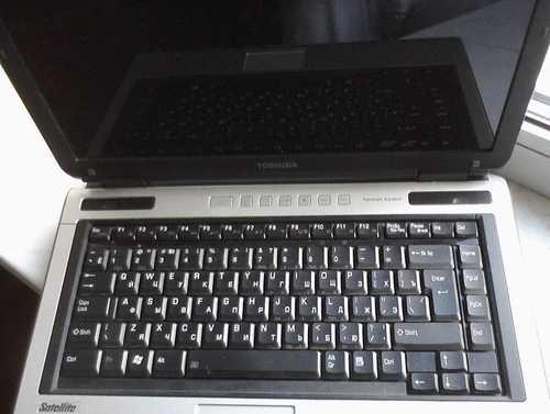 Toshiba Satellite M100 179