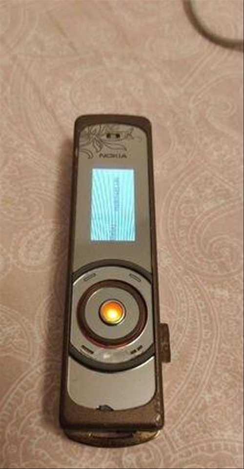 Телефон Nokia 7380