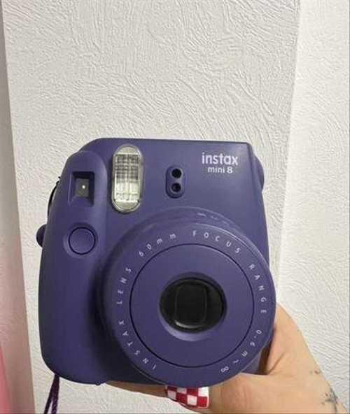 Компактный фотоаппарат instax mini