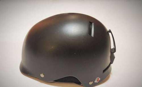 Защитный шлем Giro Revolver