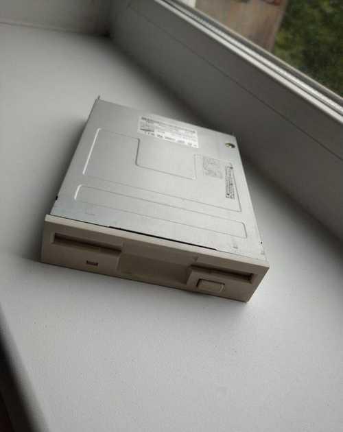 Floppy-дисковод Samsung SFD-321B