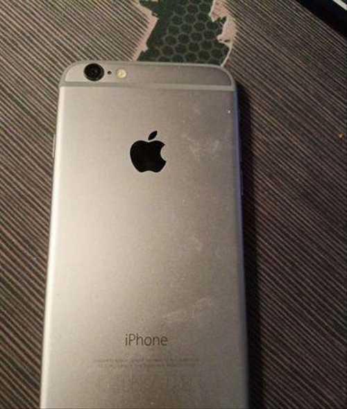 Телефон iPhone 6