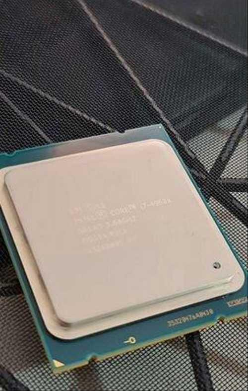 Процессор Intel i7-4960X Extreme Edition