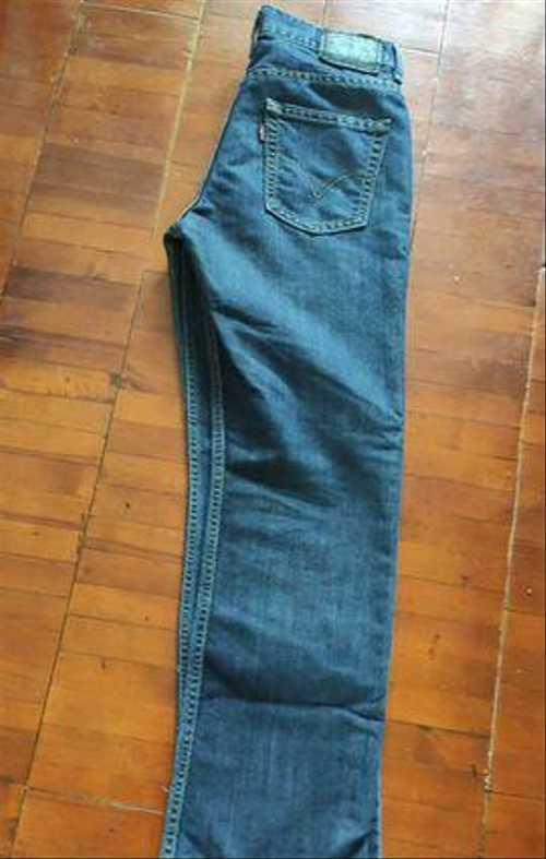 Джинсы levis р.146