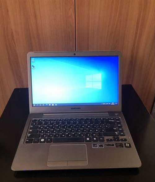 Ноутбук Samsung NP530U4C-S03RU