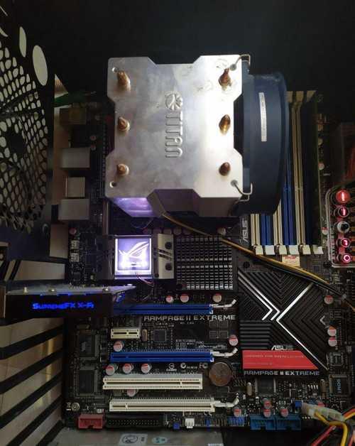 Материнская плата Asus Rampage 2 + Xeon E5520