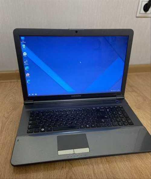 Samsung RC720/17.3 дюйма/core i3/5gb