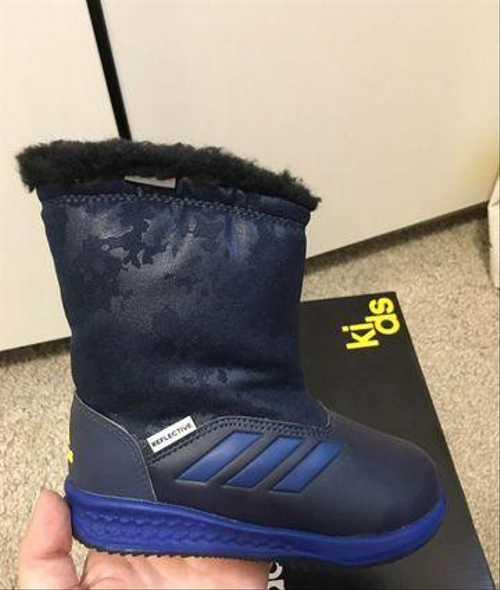 Сапоги Adidas р 26 новые